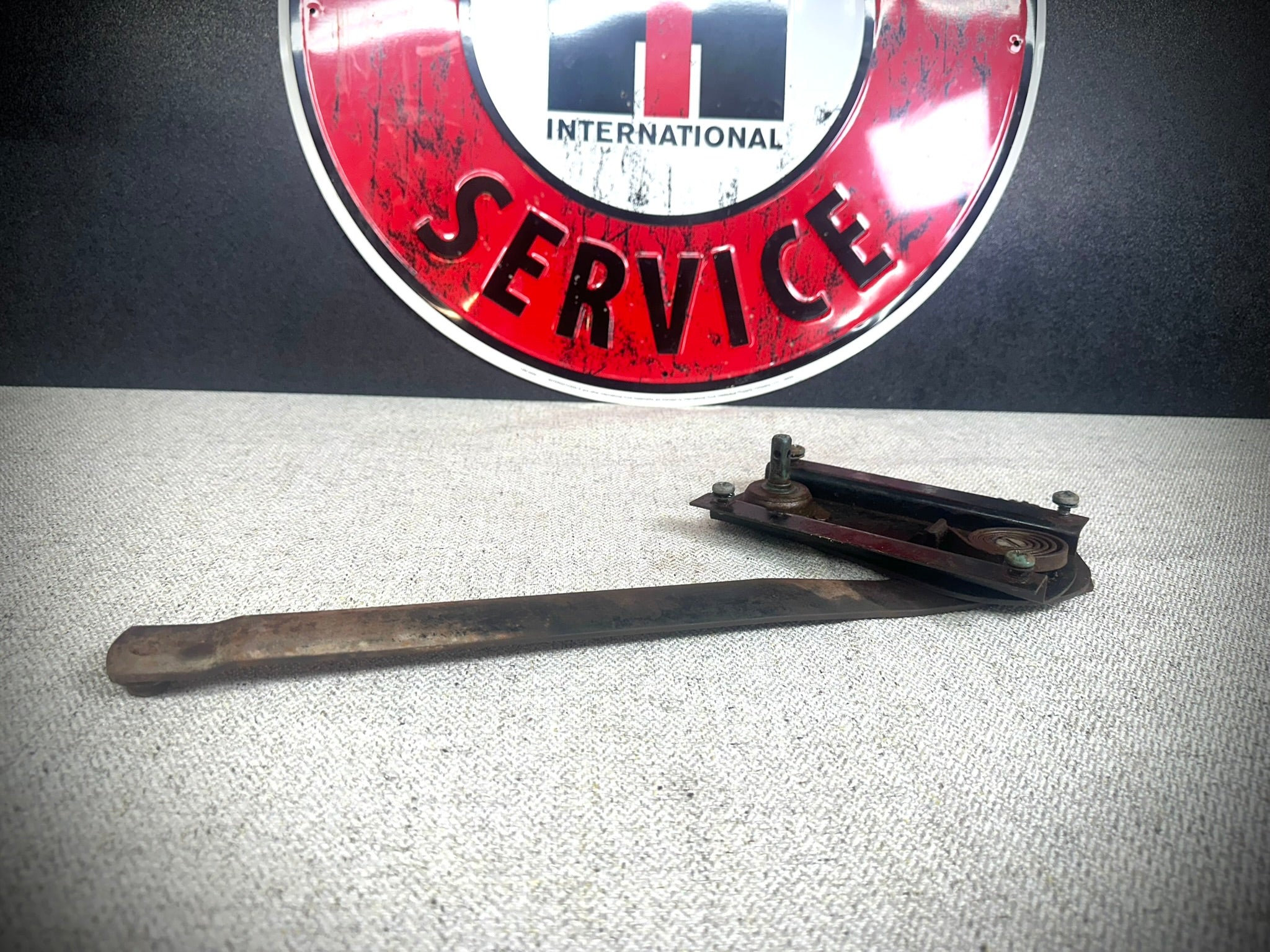 OEM IH S Series Window Regulator - SFJJ2T0199A/SFJJ2T0199B – T&M ...